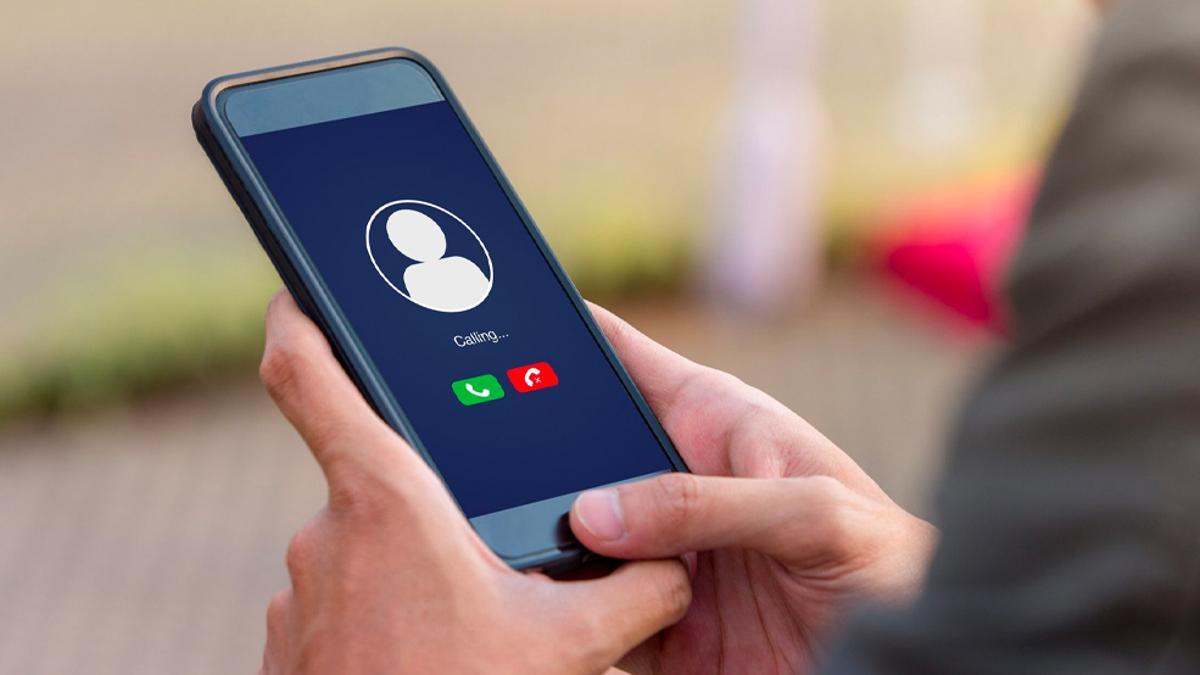 ¿Te llaman y te dicen "Agrégame a WhatsApp"? Haz esto para no caer en ...