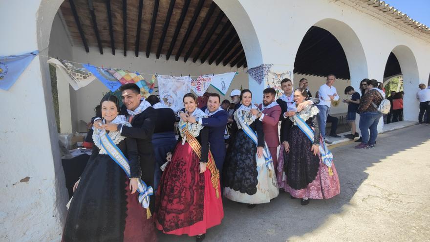 Las imágenes del multitudinario día de los enamorados de l'Alcora - El ...