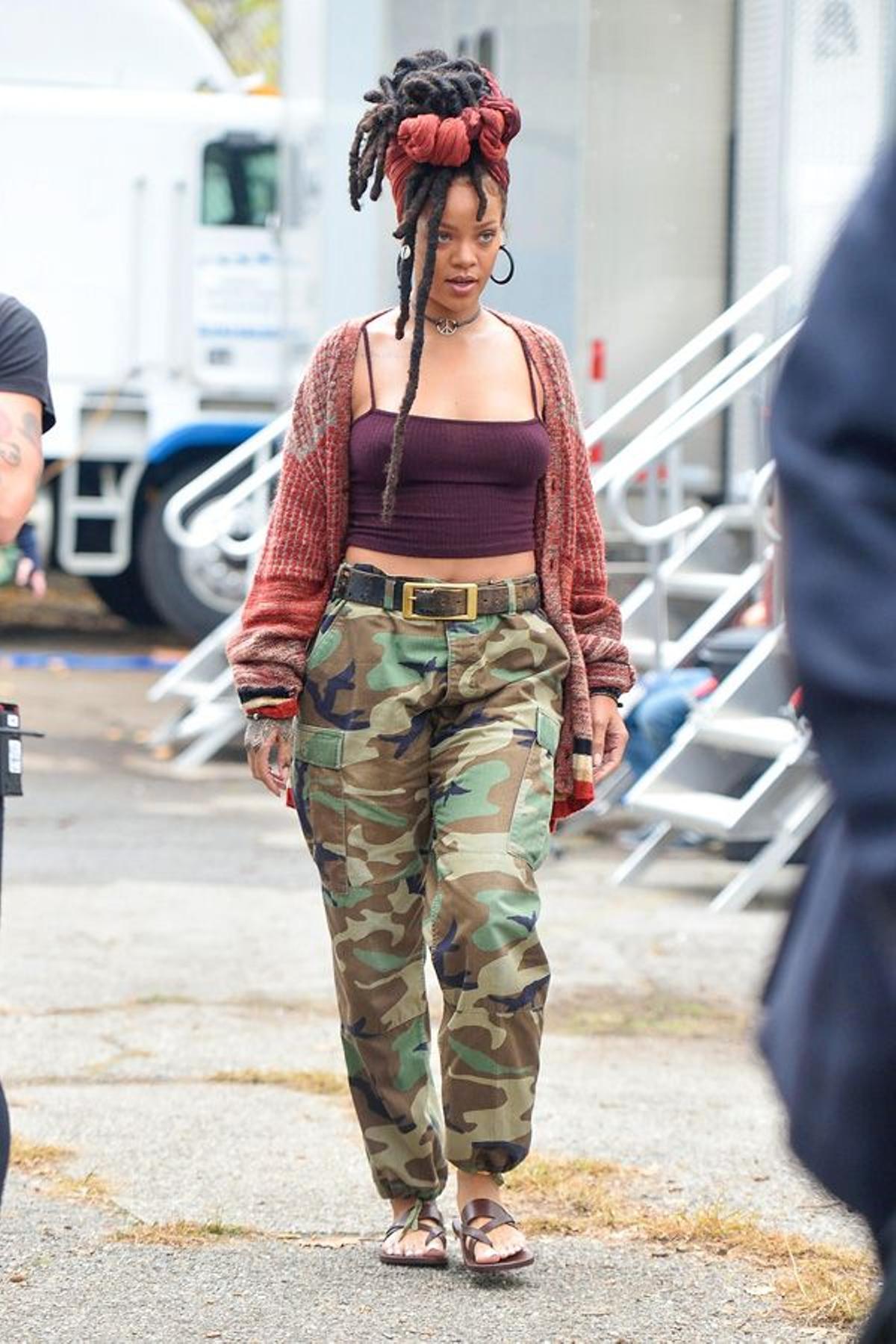 Rihanna, feliz con sus rastas kilométricas - Woman