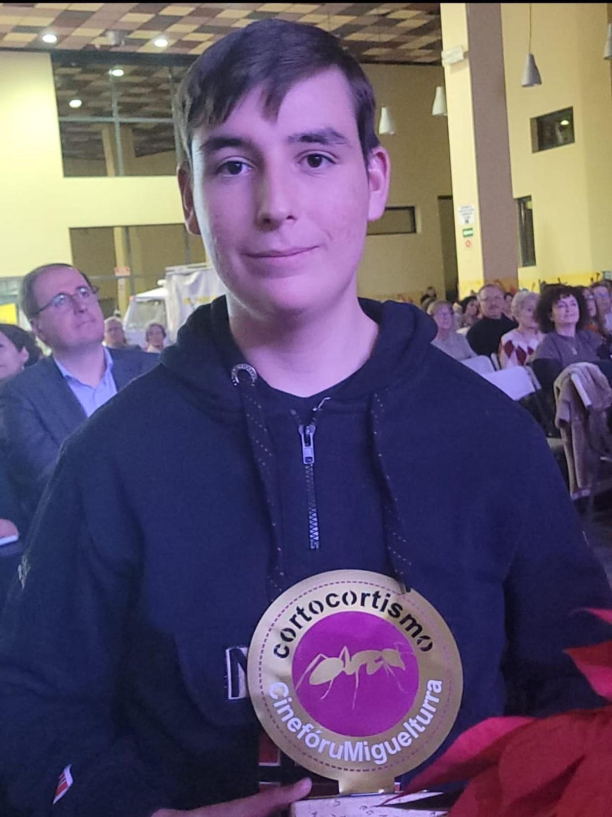 ESGRIMA: La Robera sala d’armes triunfa con el documental 'El corazón y ...