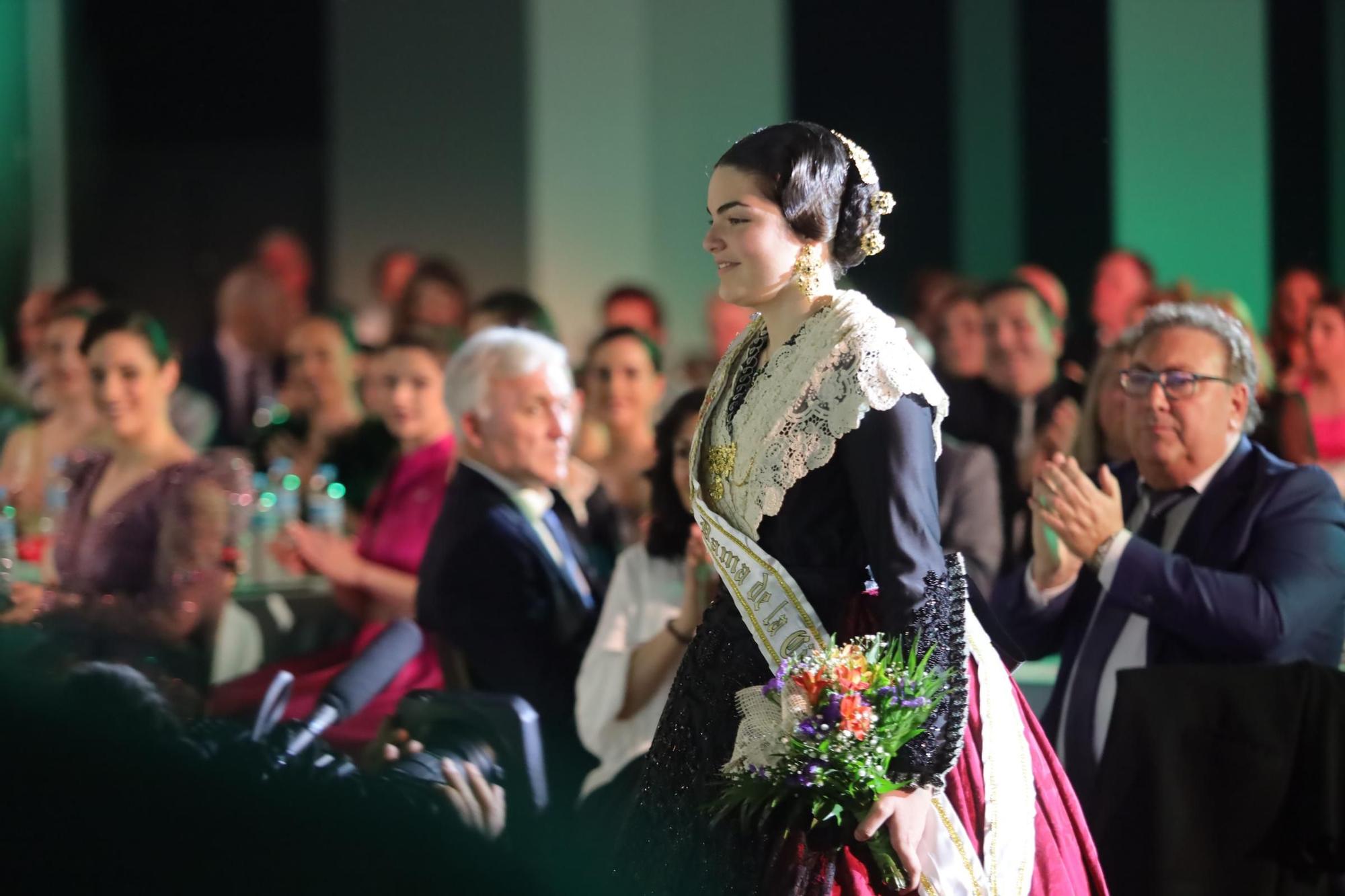 Galania a la reina infantil de las fiestas de la Magdalena