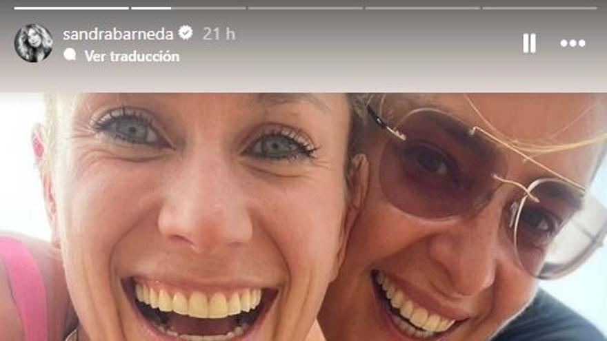 SANDRA BARNEDA NOVIA | Sandra Barneda publica una foto con su novia ...