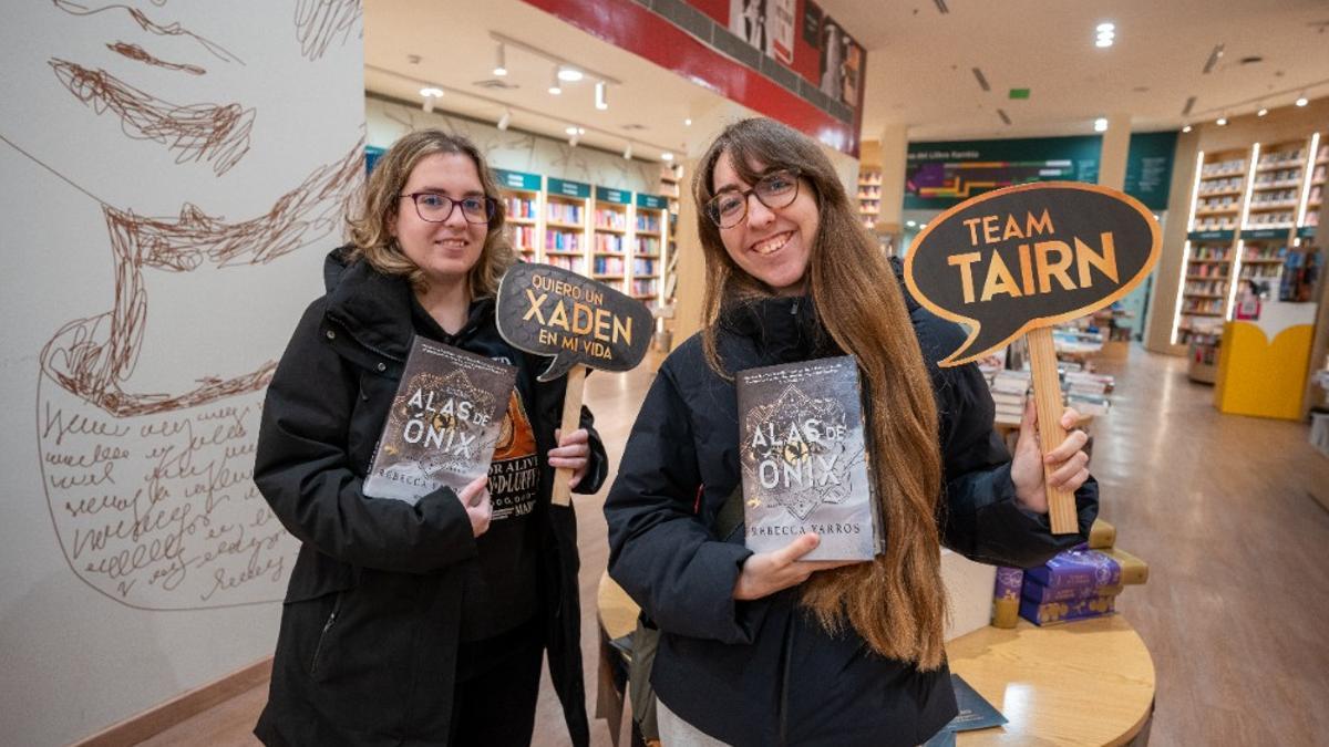 'Alas de ónix', de Rebecca Yarros, supera los 120.000 ejemplares ...