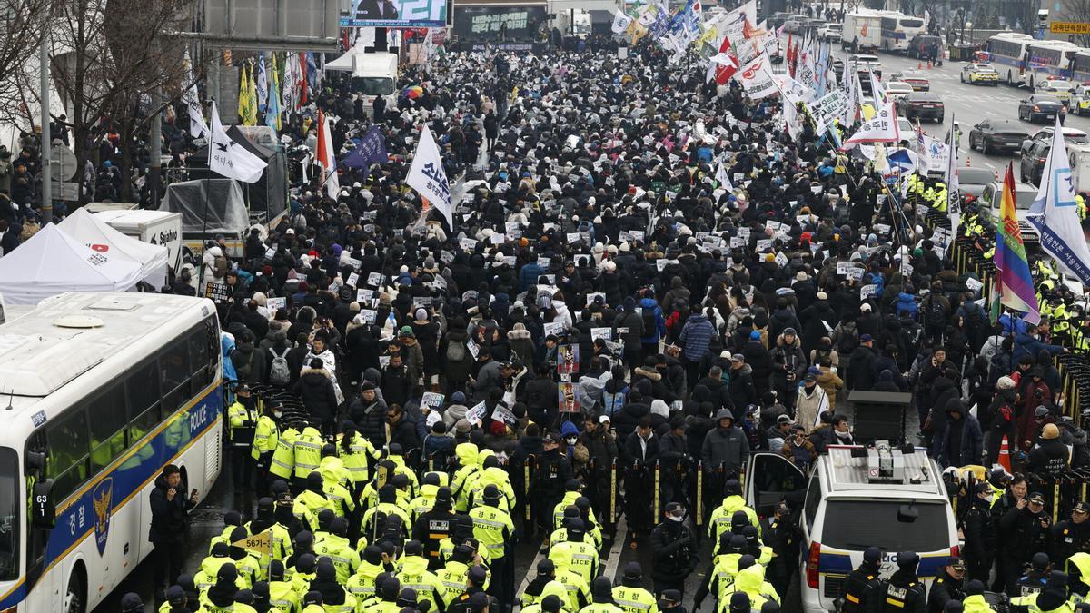 El suspendido presidente surcoreano lanza un contraataque legal a 24 ...