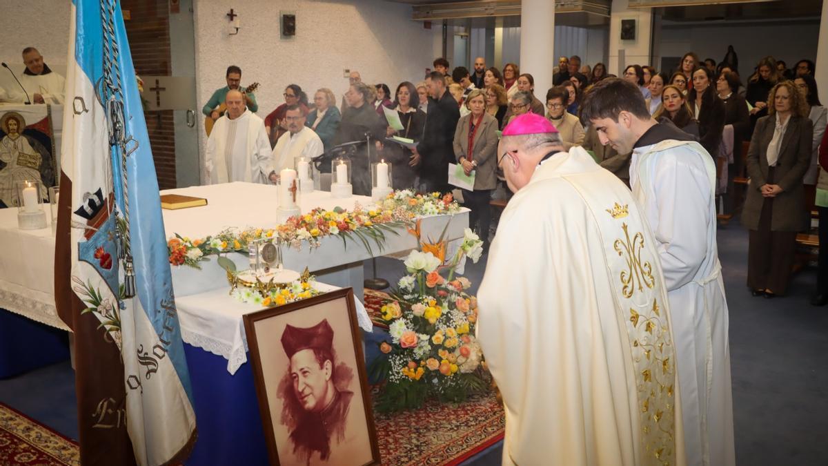 Torrent inaugura los actos del 150 aniversario de las Teresianas