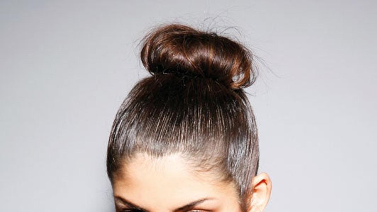 Cómo hacerse un moño de ballet con pelo corto - Stilo