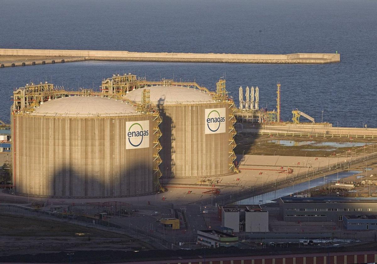 Luz verde a Enagás para hacerse con los gasoductos de Reganosa