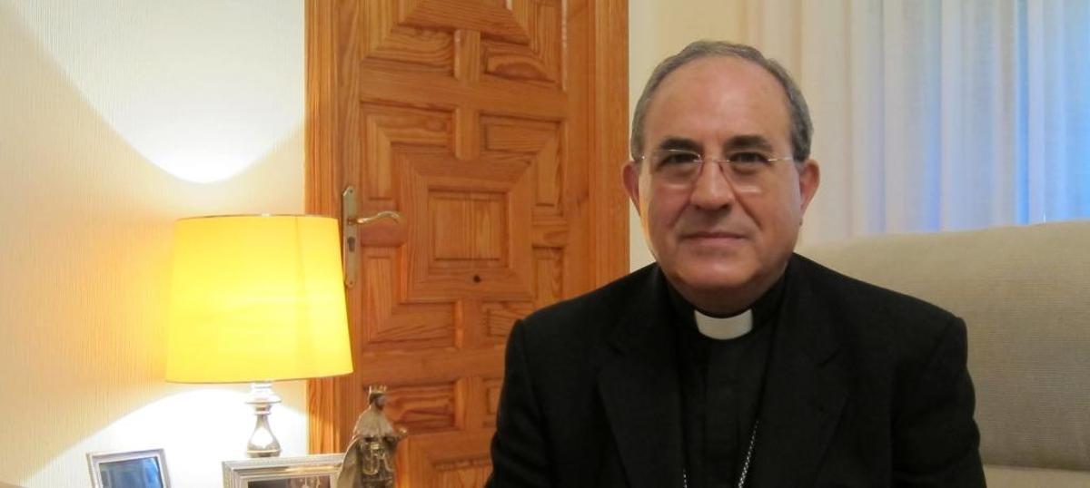 El Arzobispo de Sevilla: "El feminismo radical está amasado de ...