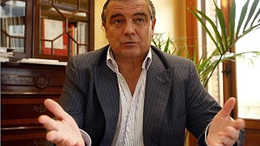 Francisco Juan Ros García: "La Ciudad Ros Casares debe de estar, y está ...