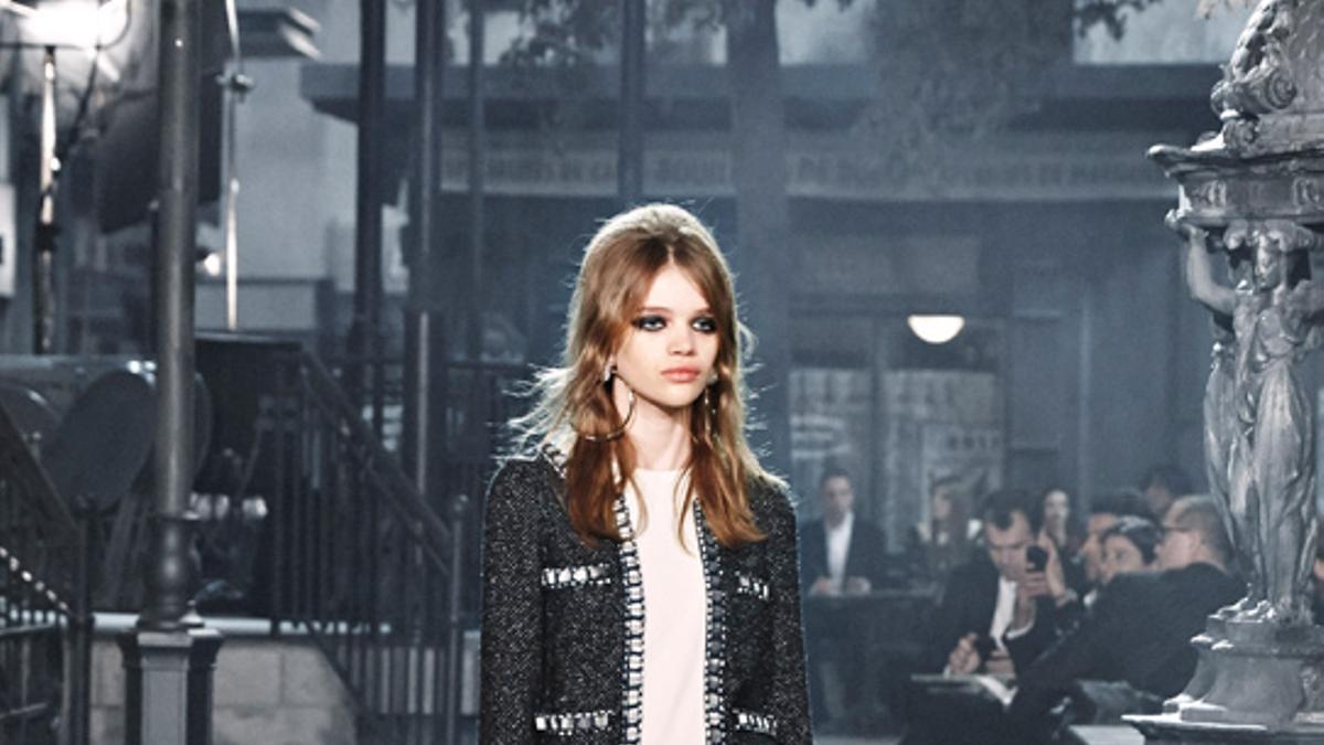 Chanel Pre-Fall 2016 - Woman