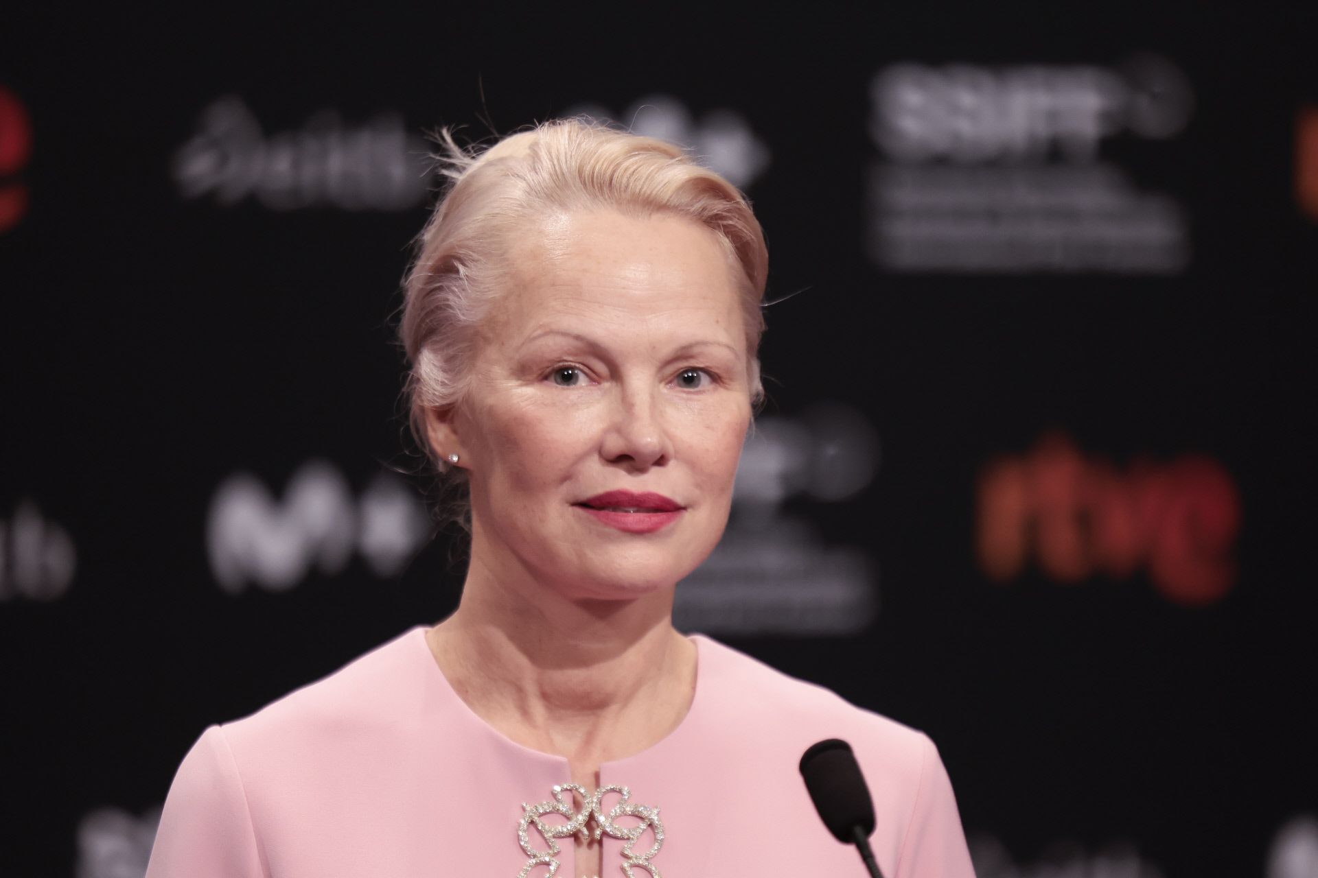 EL REGRESO DE PAMELA ANDERSON Pamela Anderson: por qué su nueva ...