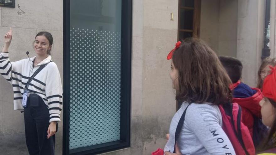 Las alumnas de Turismo del IES Río Nora, guías para 200 niños - La ...