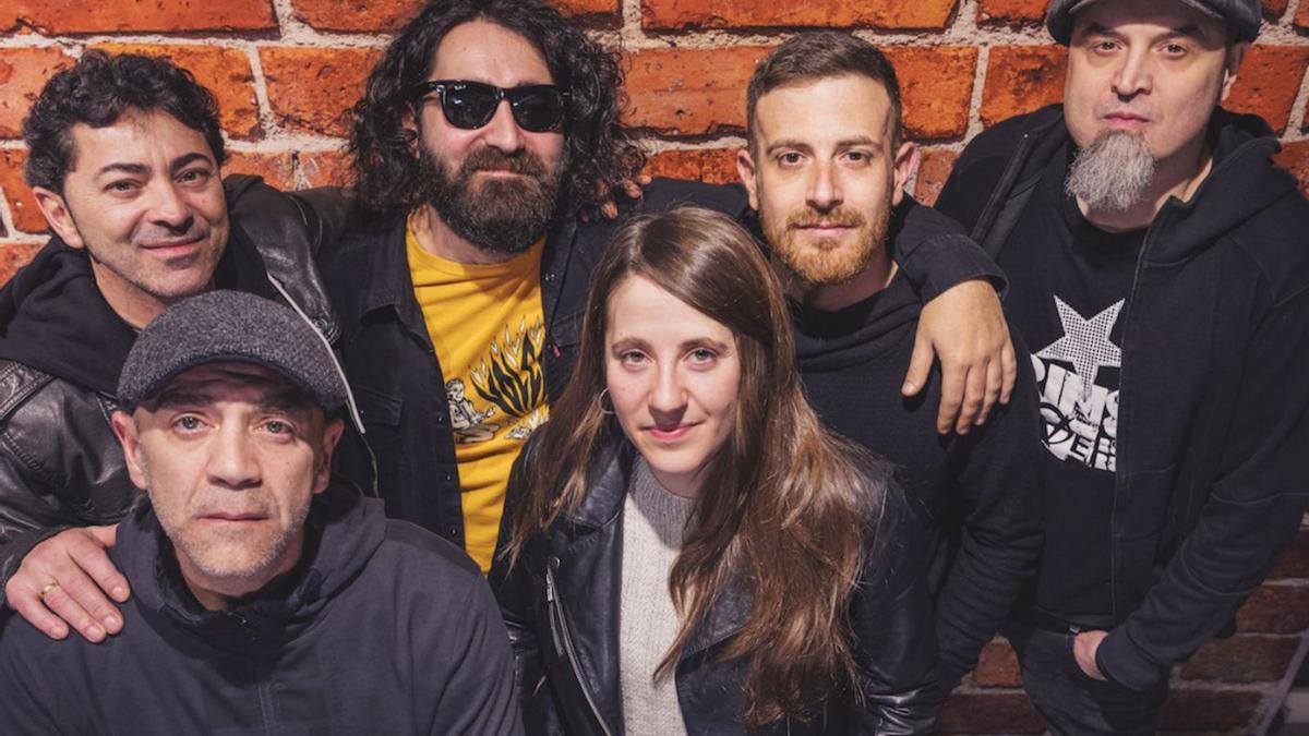 Ruxe Ruxe, orgullo de Aríns que late hoy en concierto en Santiago