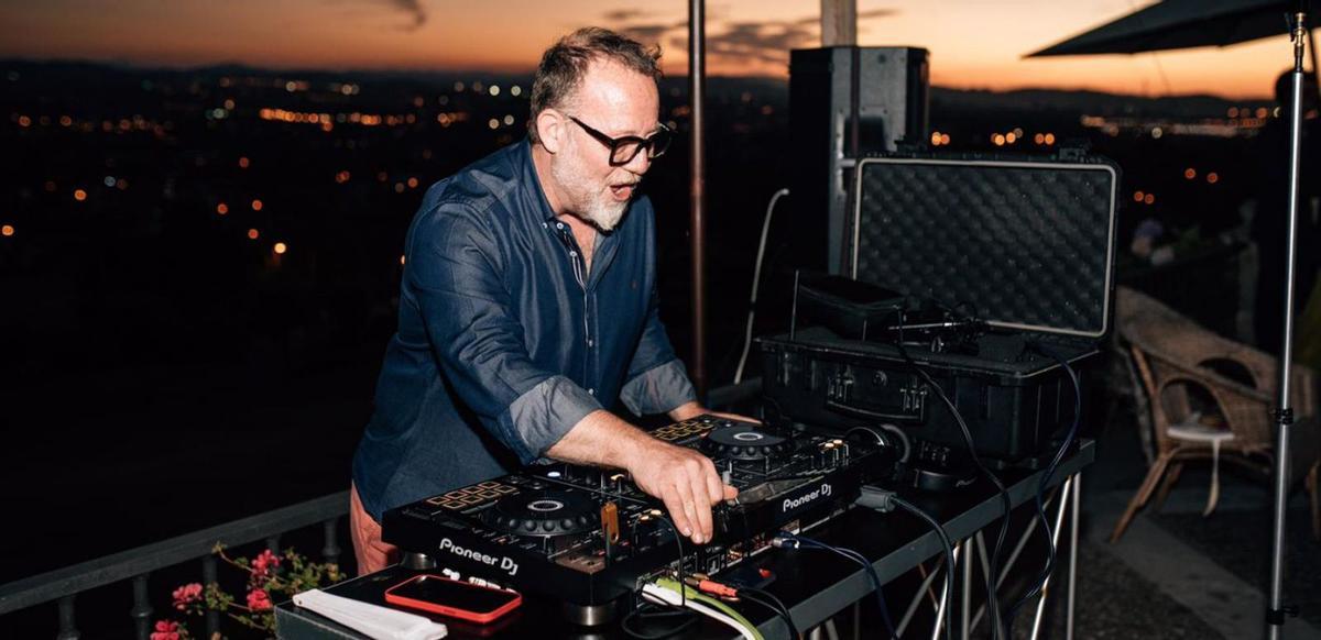 Esta noche, algo me dice que vas a pasártelo bien