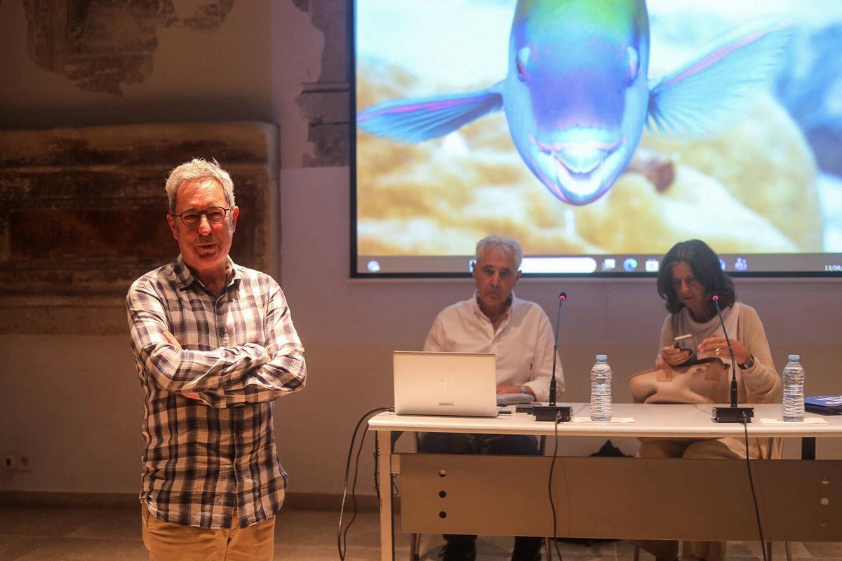 El poeta Luis Ramos presenta su último libro en la Biblioteca Pública