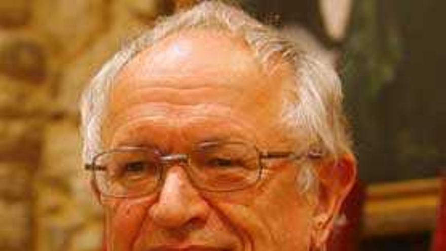 La Universidad nombra doctor honoris causa al filólogo inglés John ...