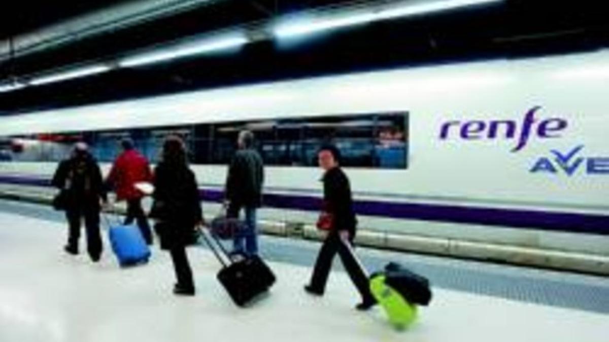 El AVE descubre destinos - El Periódico