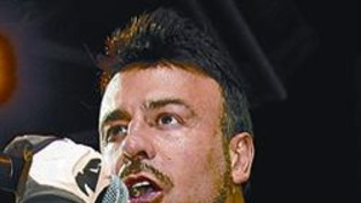 Pedro Marín graba un videoclip para teletexto - El Periódico