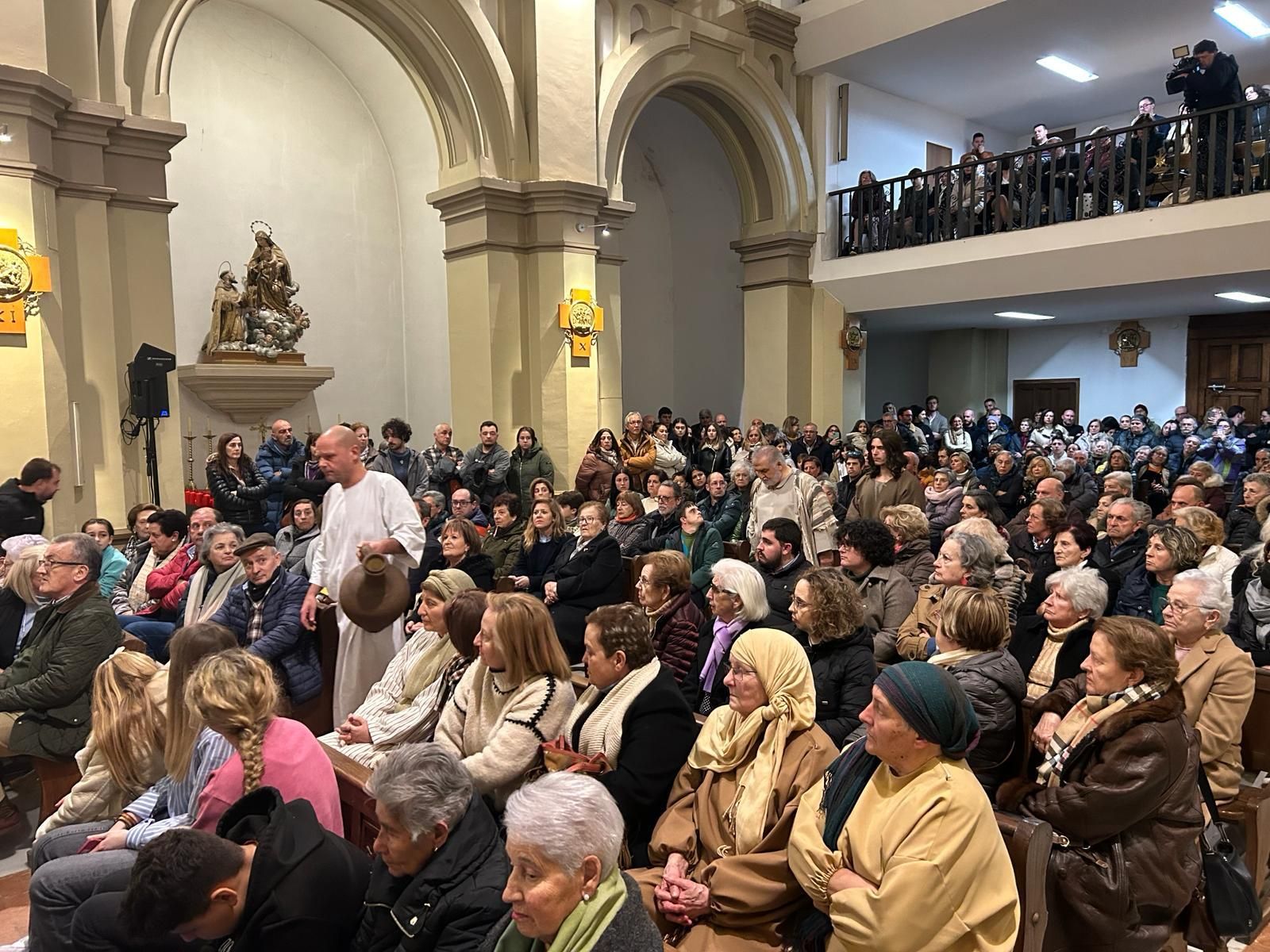 Espectacular representación de la Última Cena en Infiesto