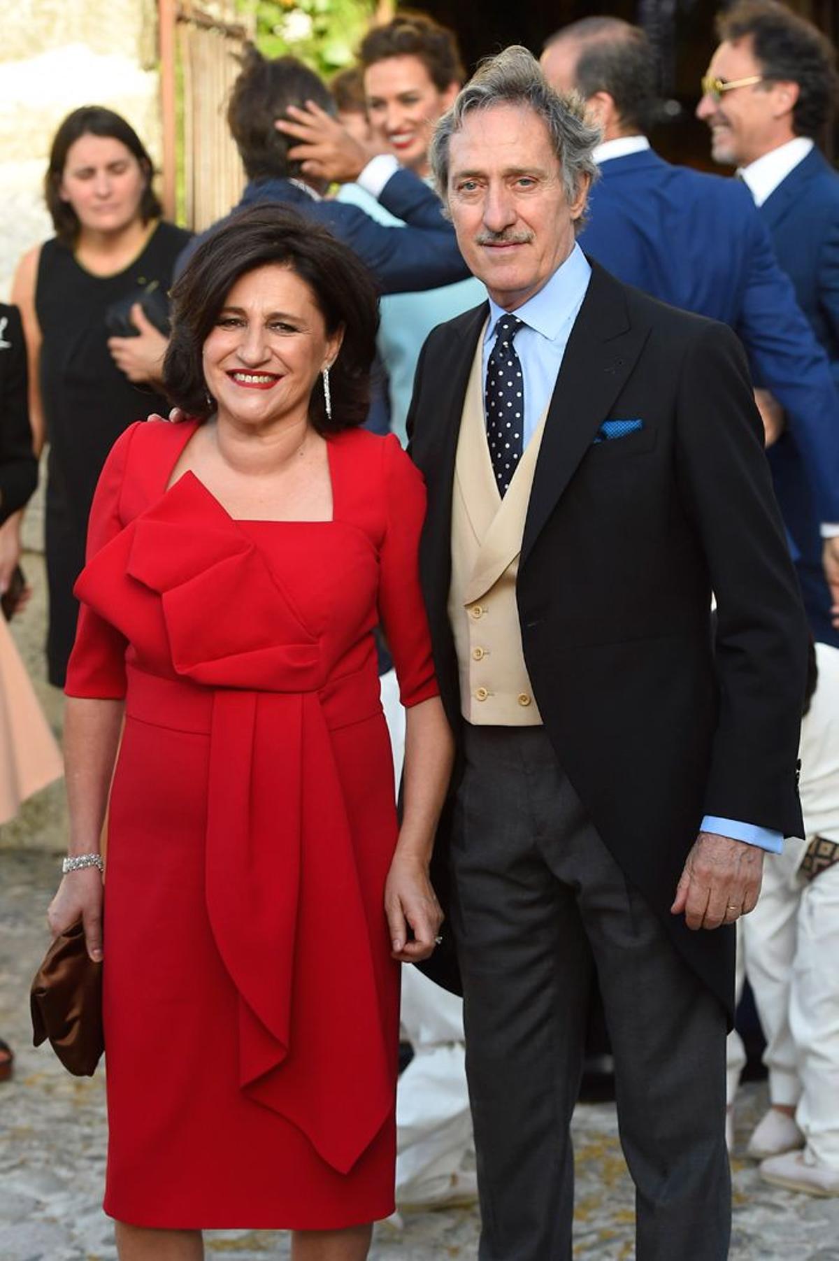 Nieves Álvarez y Mar Flores, invitadas a la romántica boda de María ...