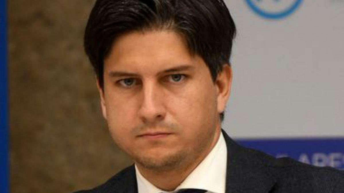 El exconcejal del PP de Vigo Diego Gago ficha como director de una ...