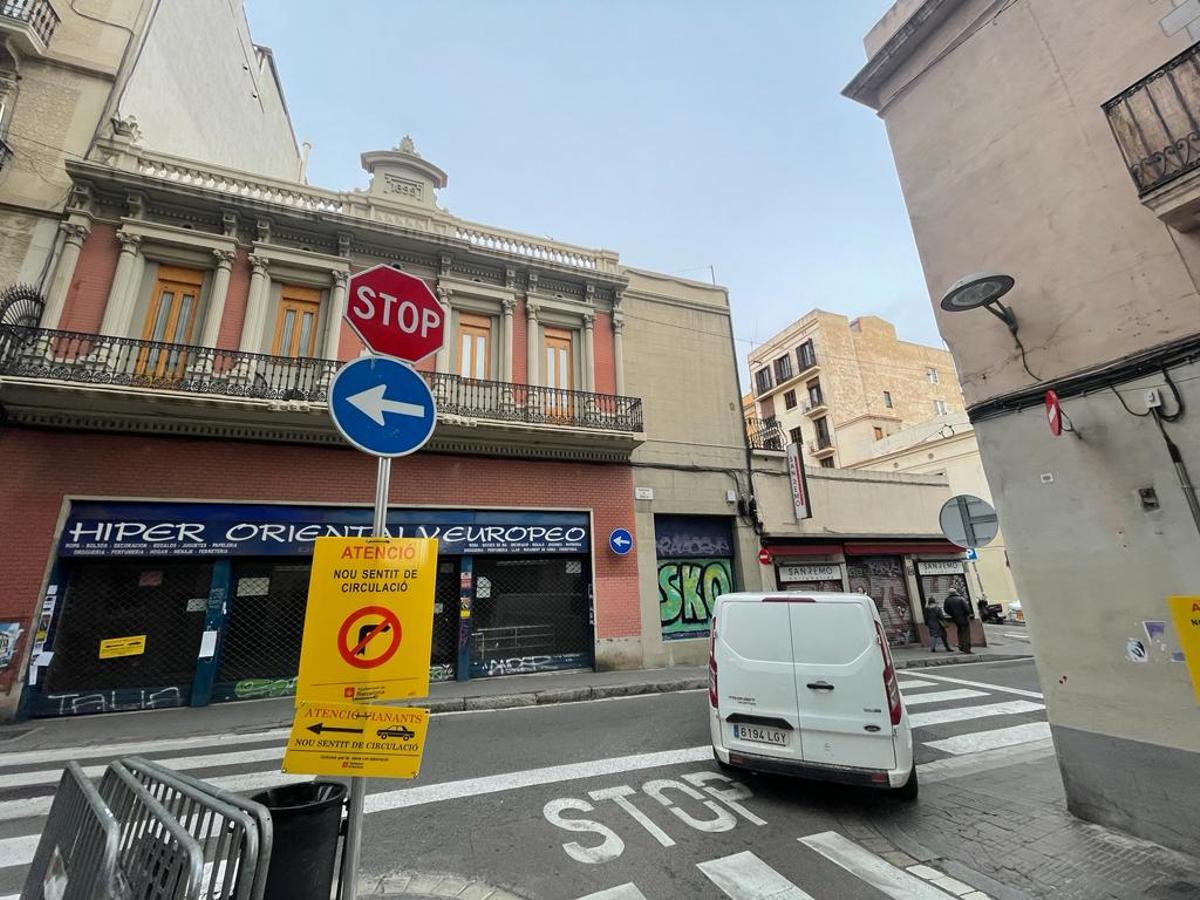 Ratonera de coches en Gràcia tras un cambio de sentido por las obras ...