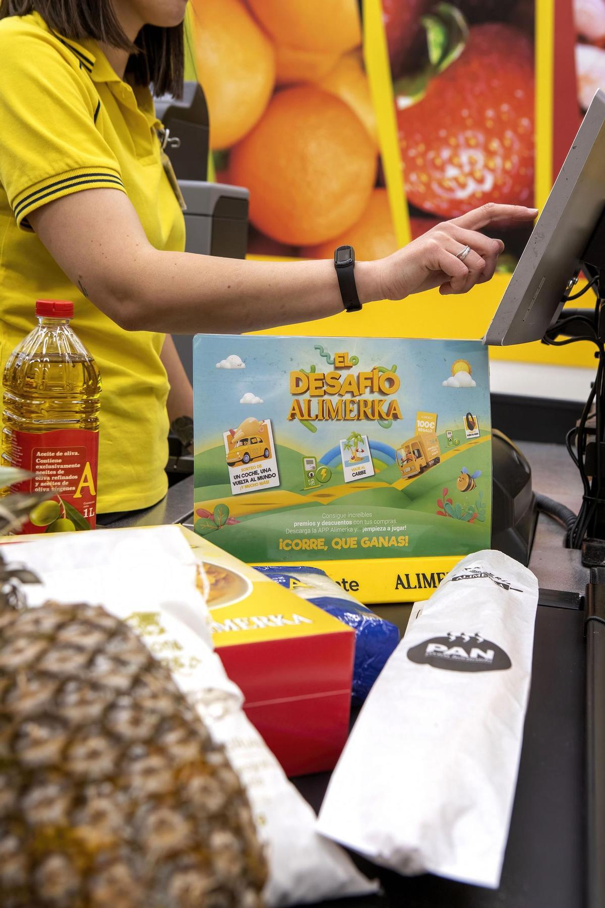 Alimerka pone a jugar a sus clientes con un innovador "Desafío"