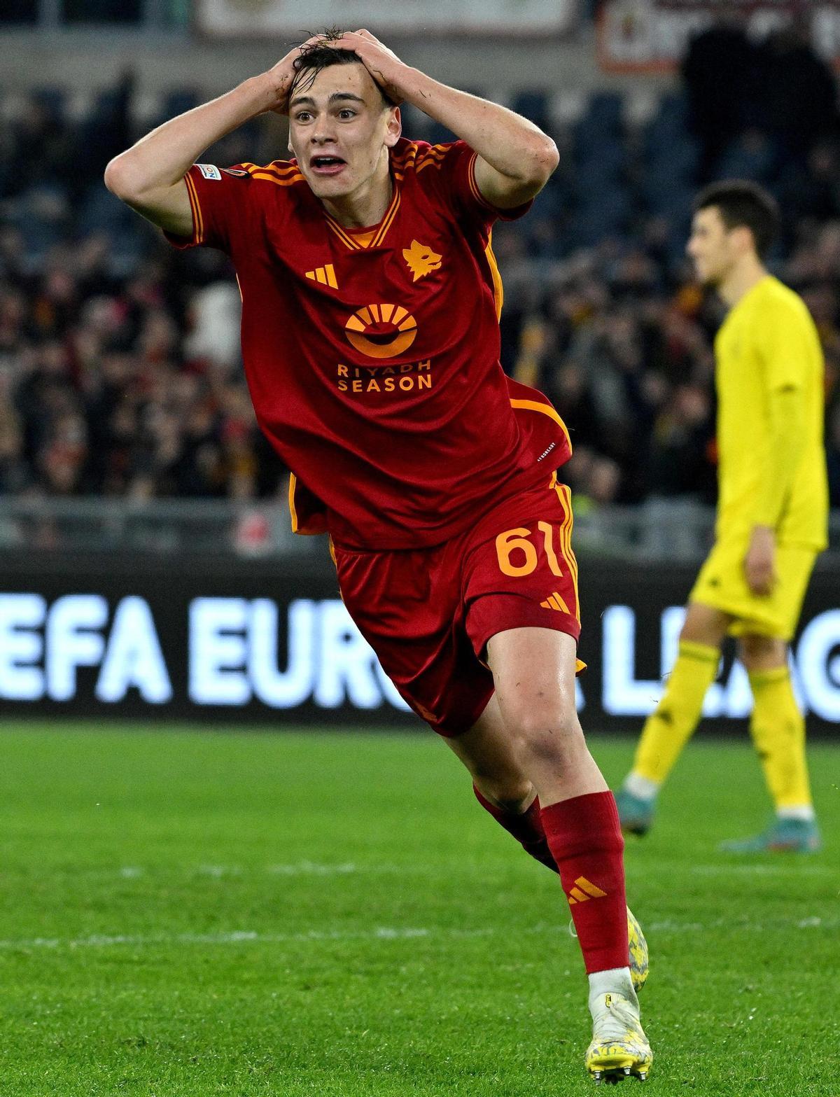 Roma - Sheriff | El gol de Niccolò Pisilli