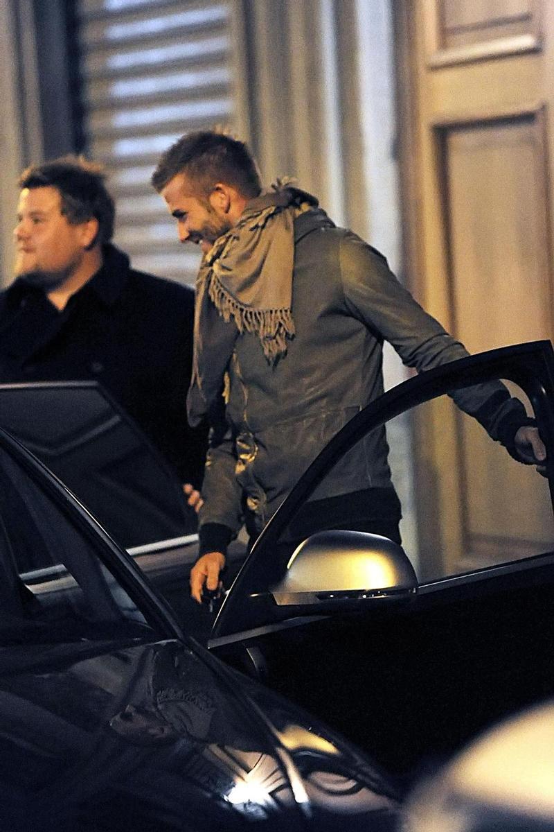David Beckham, de cenita con amigos - Cuore