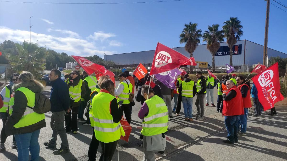 AZULEJO | UGT cifra en un 80% el seguimiento de la huelga en la cerámica
