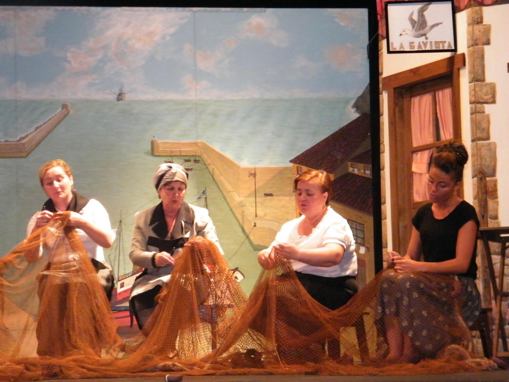 EN IMAGENES: 20 años del grupo de teatro "Santa Bárbara" de Llaranes ...