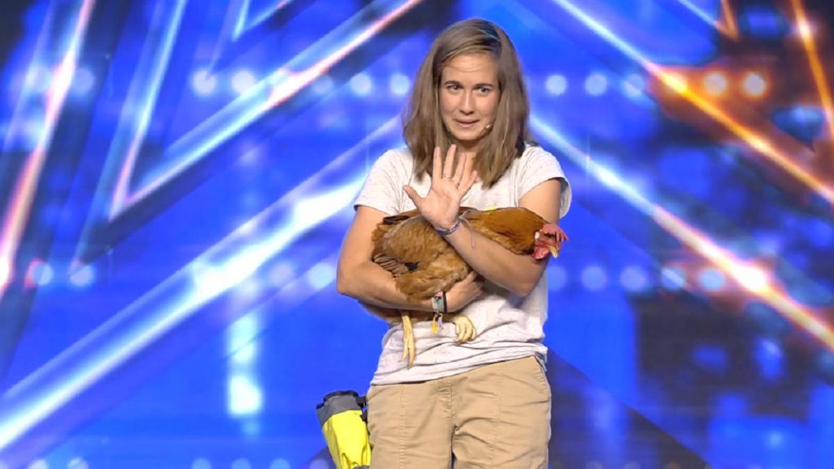 GOT TALENT 2024: La gallega Susana y su gallina inteligente, Paupeta ...