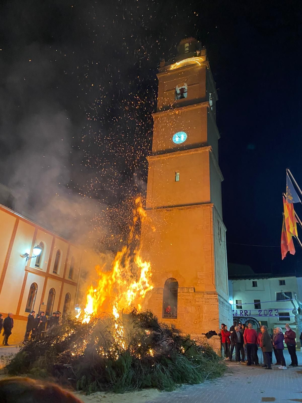 San Antón fiesta patrón Zarra | hoguera y bendición de animales