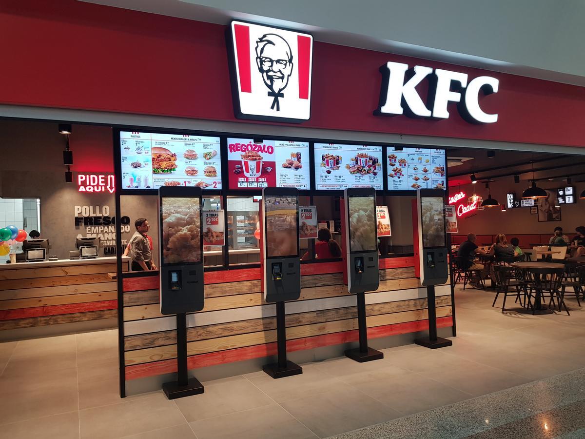 KFC abre sus puertas en el Centro Comercial El Arcángel