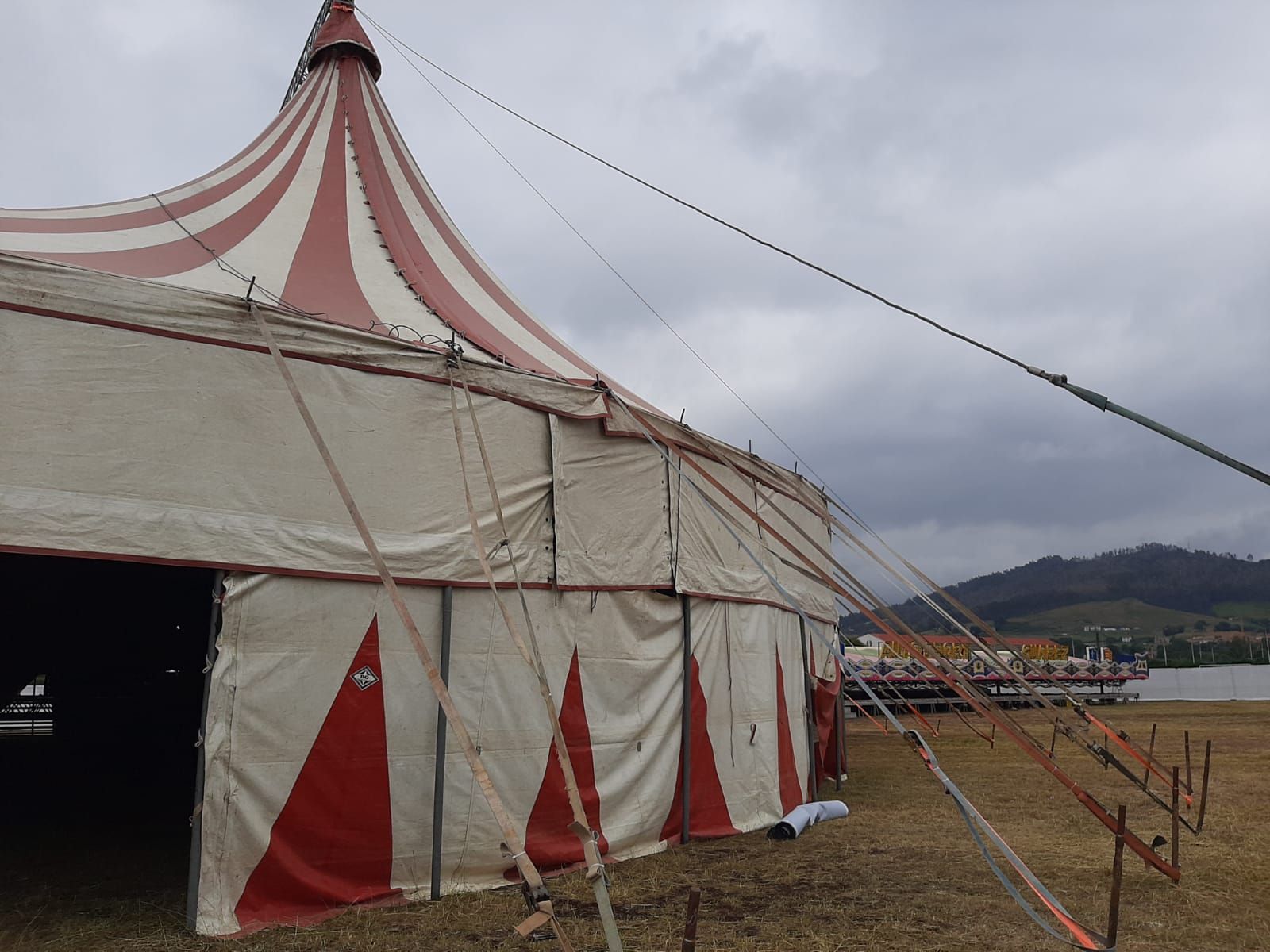 El Boombastic toma forma: así se ve La Morgal, una mini-ciudad para ...