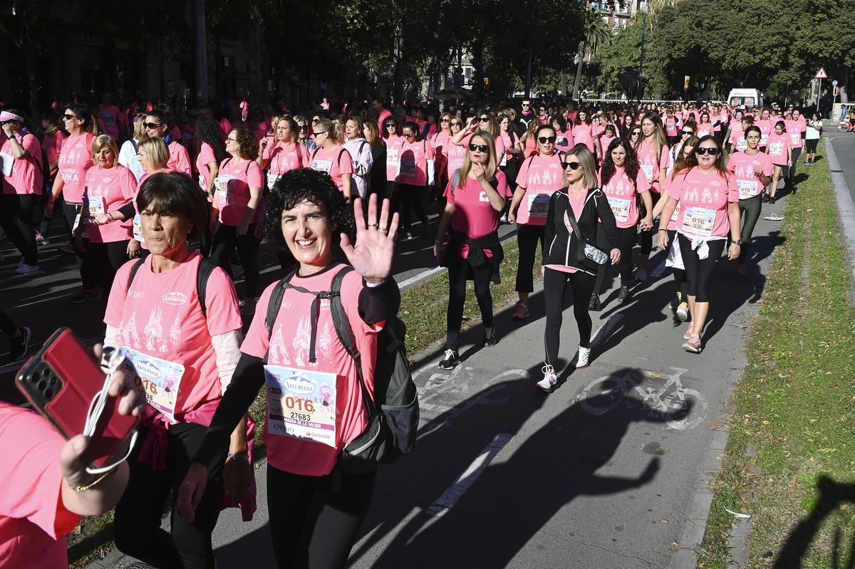 La Cursa de la dona, búscate en las fotos | FOTOS