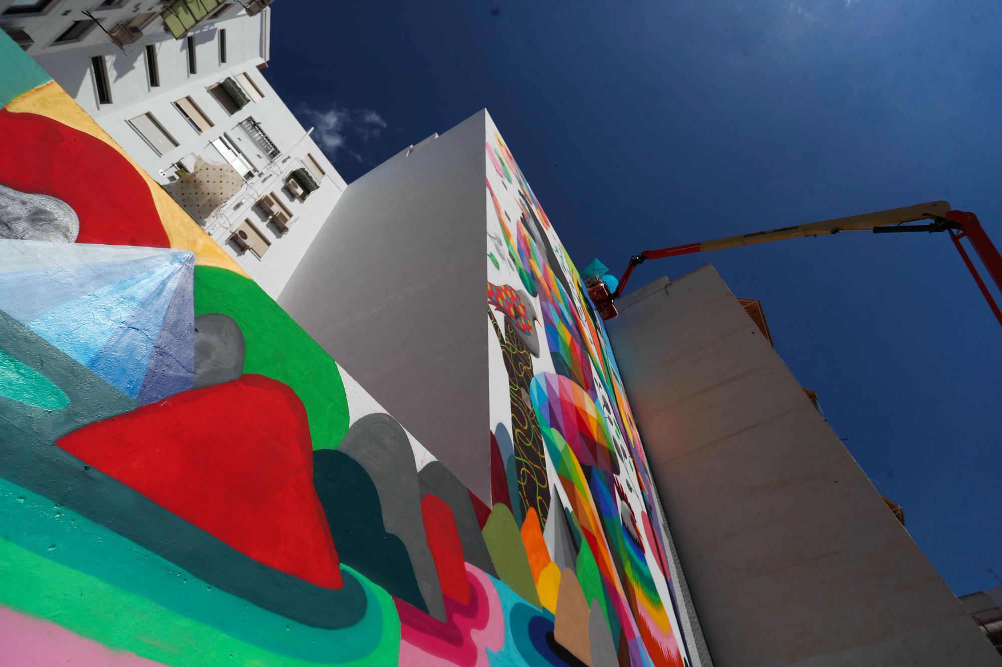 Okuda pinta su primer mural en València