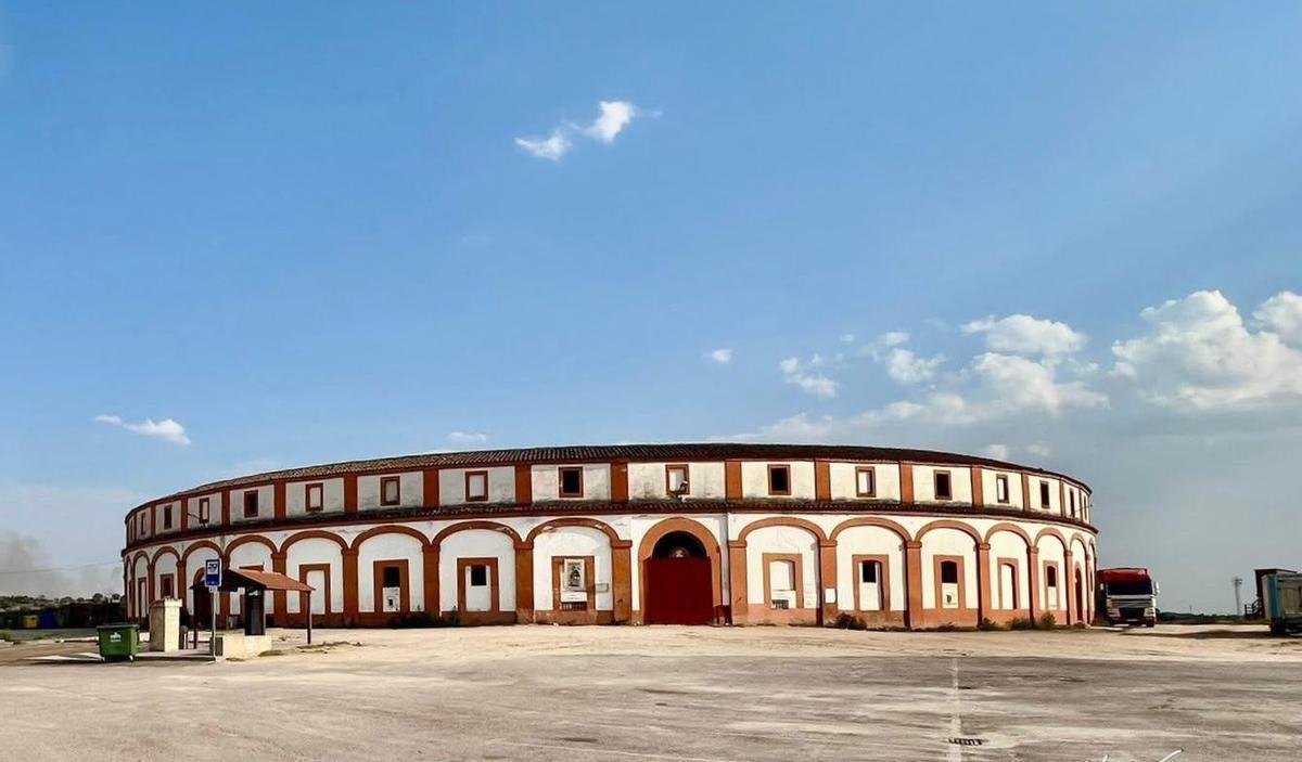 La plaza de toros de Trujillo declarada Bien de Interés Cultural con ...