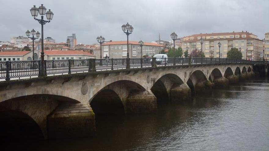 La restauración del puente de O Burgo para convertirlo en peatonal ...
