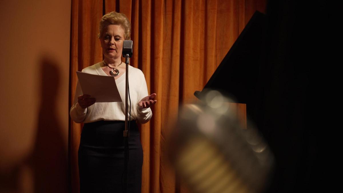 Elena Francis, la primera 'influencer' de la historia