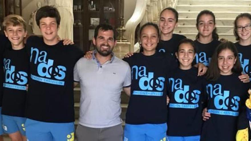 Recepción municipal al club Nados