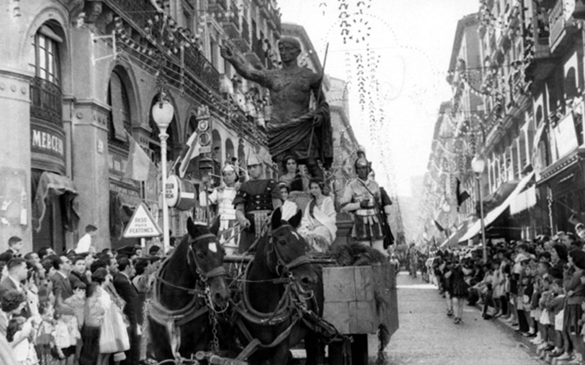 Fotos antiguas de las Fiestas del Pilar de Zaragoza: de los primeros ...