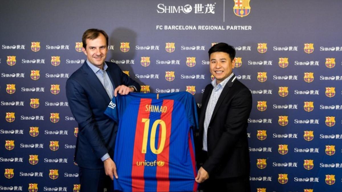 FC Barcelona extend links with China