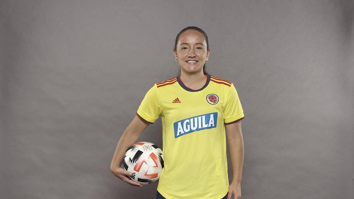 Angie, Allyson y Akari Otsuka, jugadoras colombianas para el Cacereño ...