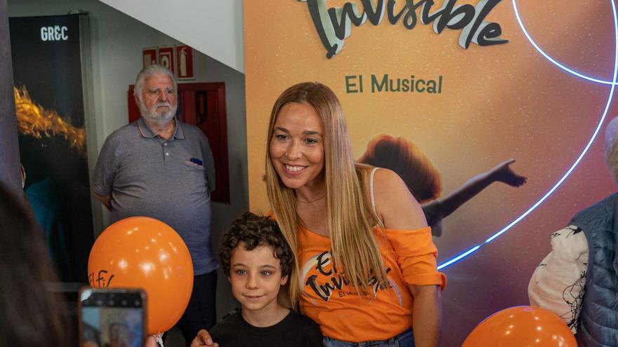 Beth torna a escena amb ‘El fil invisible’