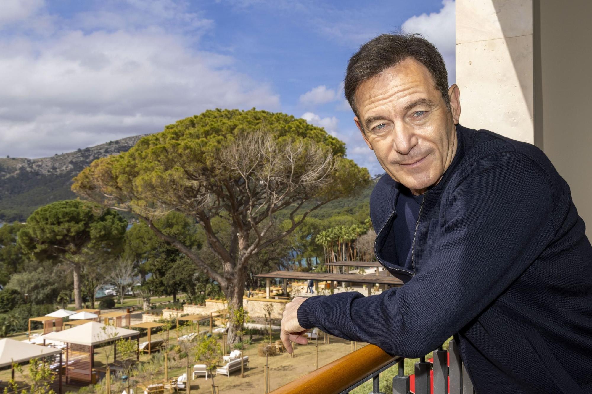 FOTOS | Jason Isaacs, actor de 'The White Lotus', en Formentor (Mallorca)