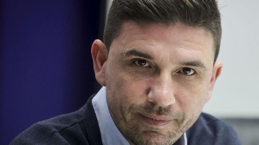 El Oviedo hace oficial la salida de Rubén Reyes