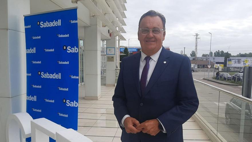 Santos Prieto: "La falta de aparcamiento en Silvota salta a la vista, y ...