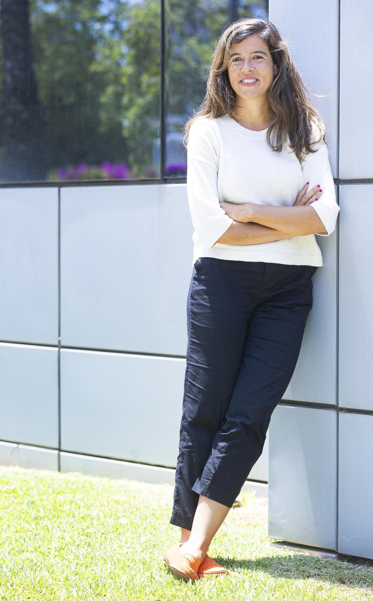 LITERATURA ALICANTE | "Nada más ilusorio", el debut literario de una ...