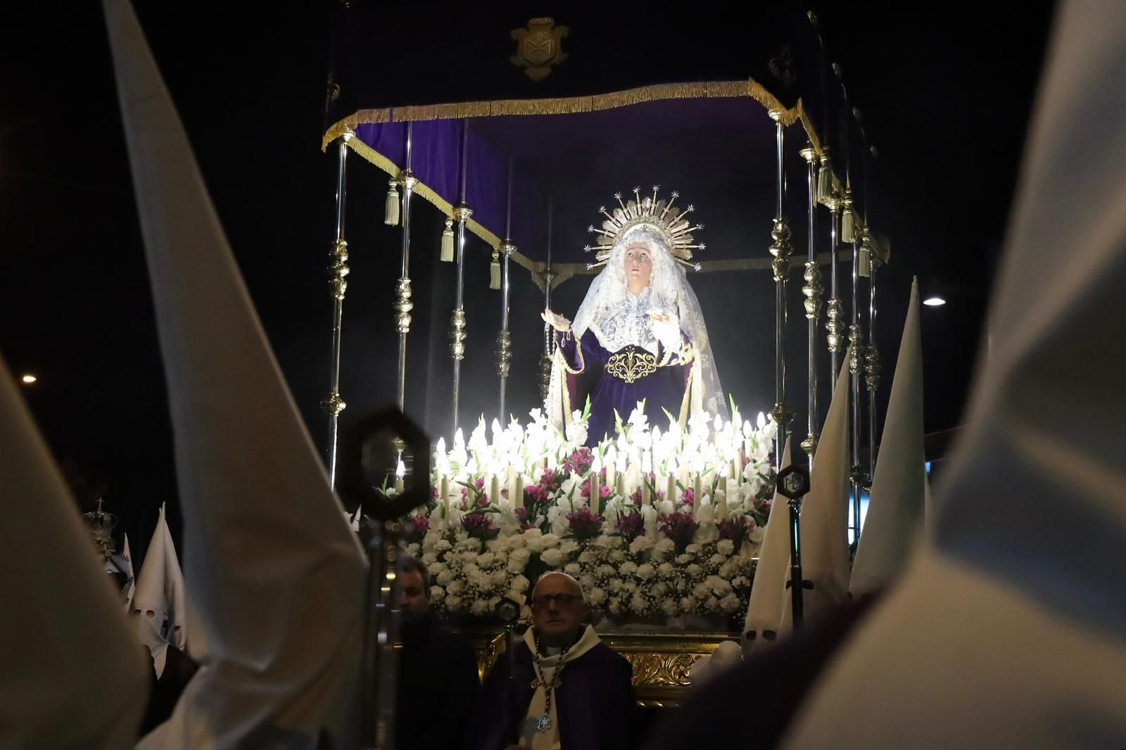 En imágenes | Emotiva procesión de las Lágrimas de la Cofradía del Descendimiento en Zaragoza ...